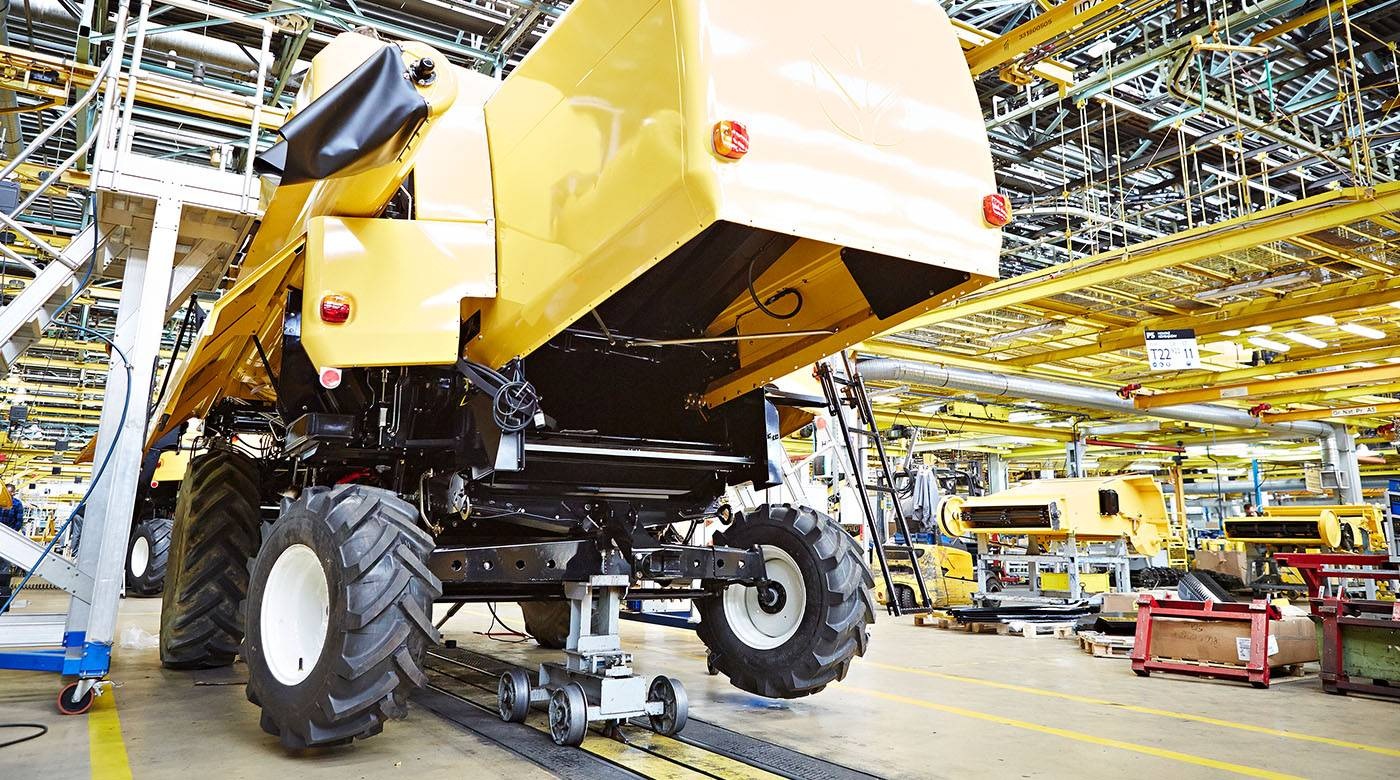 Zakłady New Holland w Płocku i Kutnie z sukcesem wznowiły produkcję - PPR